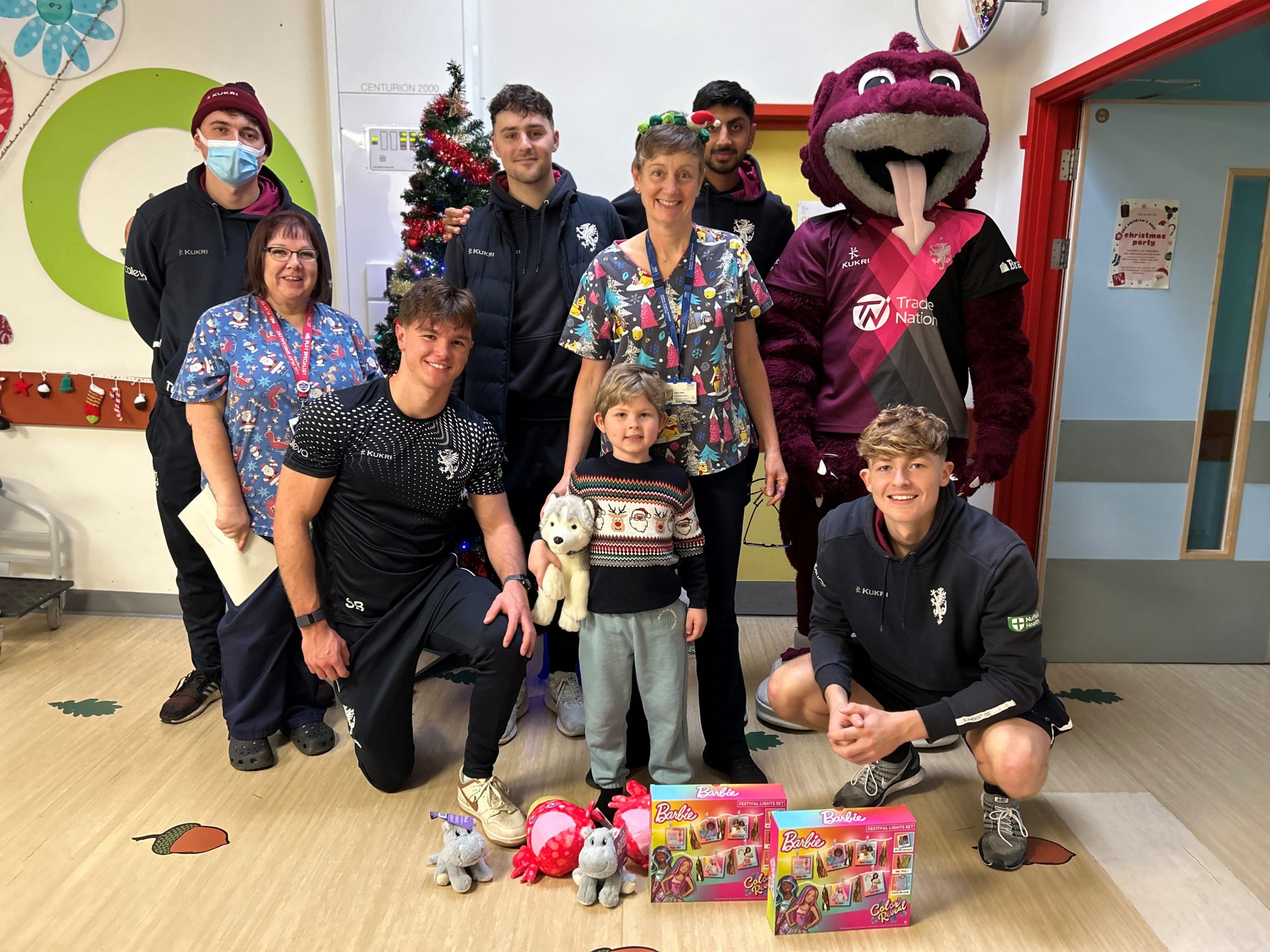 Players spread festive cheer at annual Children's Ward visit - Somerset